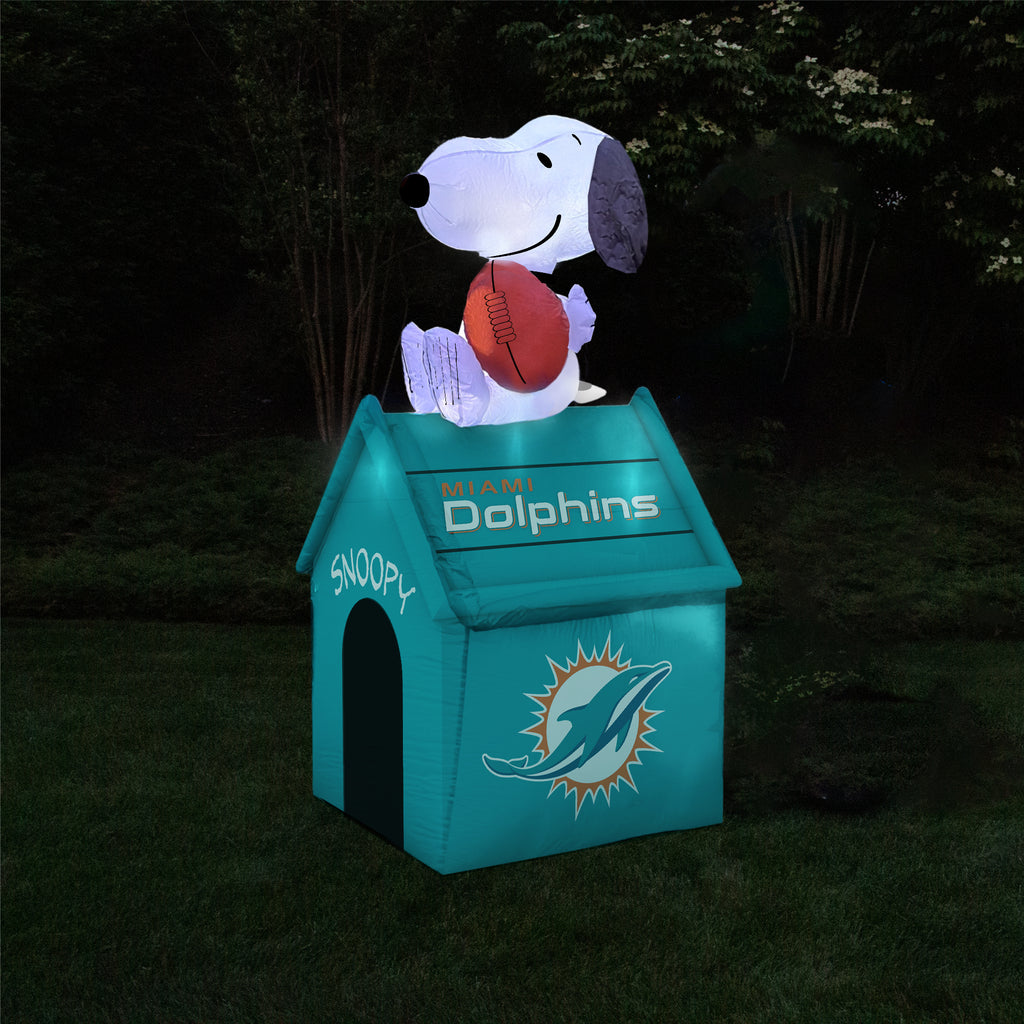 Miami DolphinsInflatable Snoopy™ Doghouse - For The Deep Rooted Fan ...